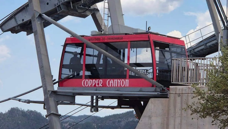 Teleférico del Parque Barrancas sigue en mantenimiento: cambian cable ...